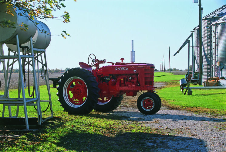 The History of Farmall Tractors: 1940-1954 - Grit